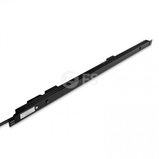 Metered Vertical PDU Power Strip - 7.36kW Single-Phase 32A/230V, 20 C13 ...