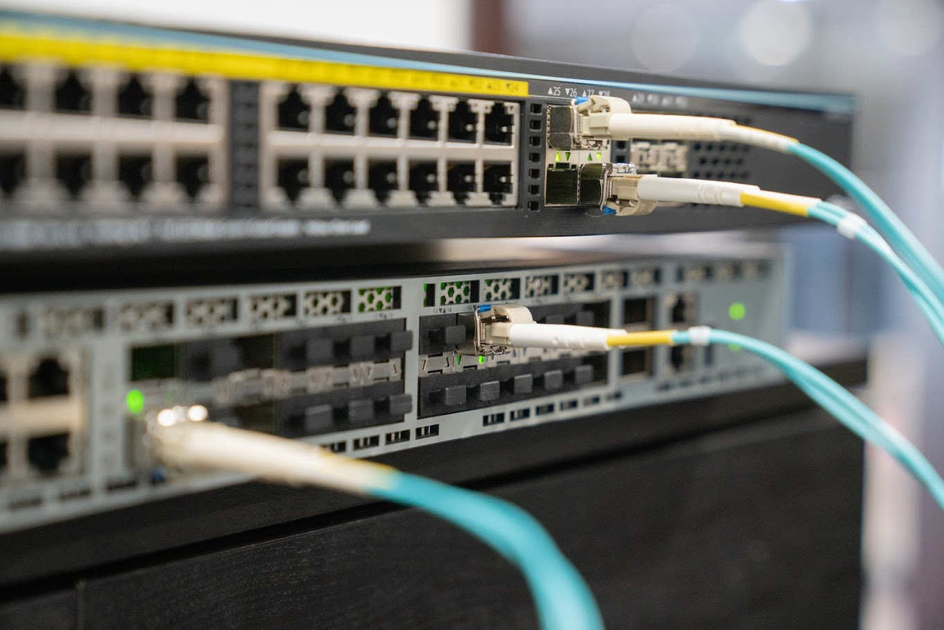 FS 24-Port Multi-Gigabit 10GBASE-T Switch - FS.com Australia