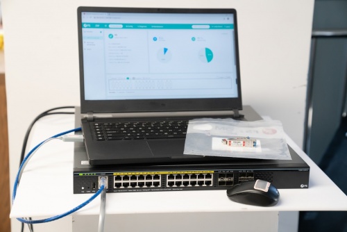 FS 24-Port Multi-Gigabit 10GBASE-T Switch - FS