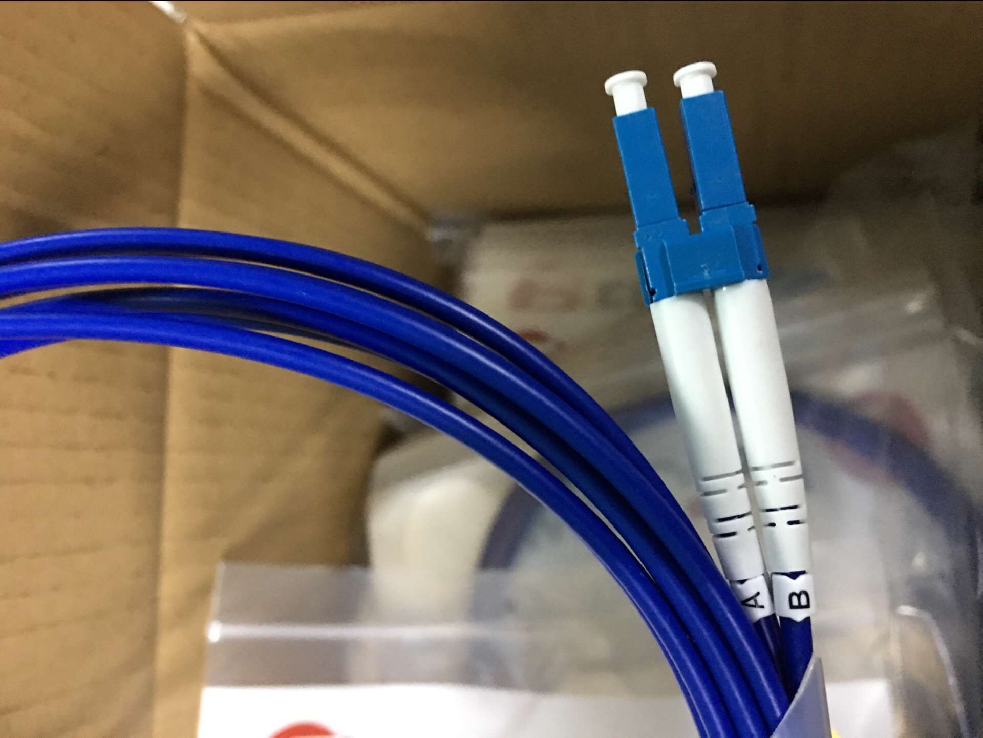 LC-LC Single Mode Armored Fiber Patch Cable 1m - FS.com
